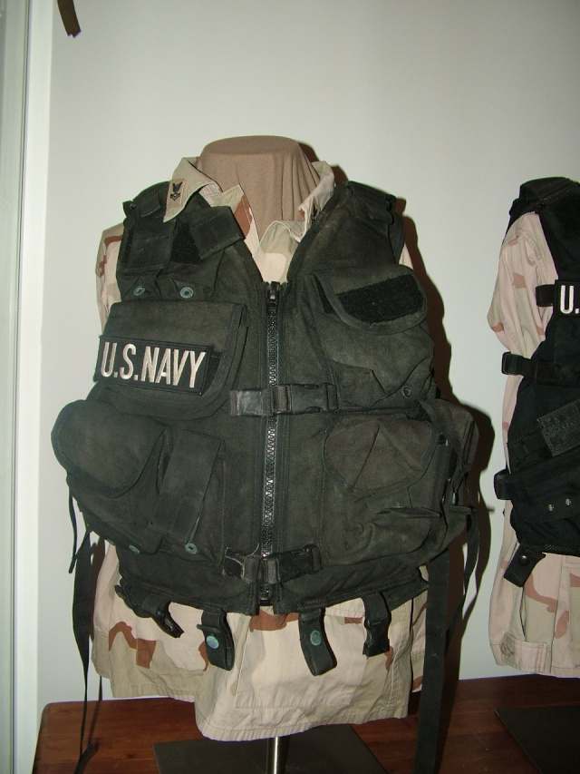 Navy Tactical Floation Vests - FIELD & PERSONAL GEAR SECTION - U.S ...