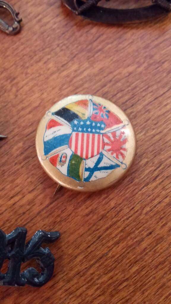 Todays collection of WW1 pins - HOMEFRONT & THE WAR EFFORT - U.S ...