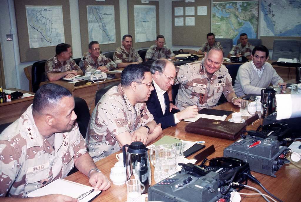 DBDU/DCU badging question - CAMOUFLAGE UNIFORMS - U.S. Militaria Forum