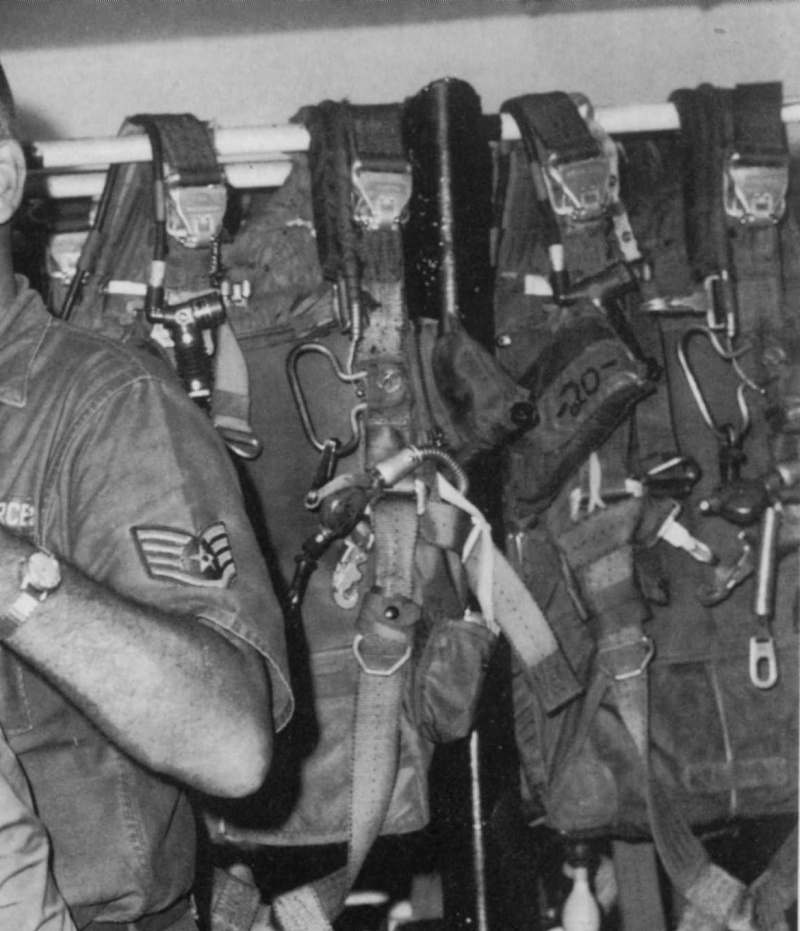 BA-22 or BA-25 Parachute from NFAFB - SURVIVAL GEAR - U.S. Militaria Forum