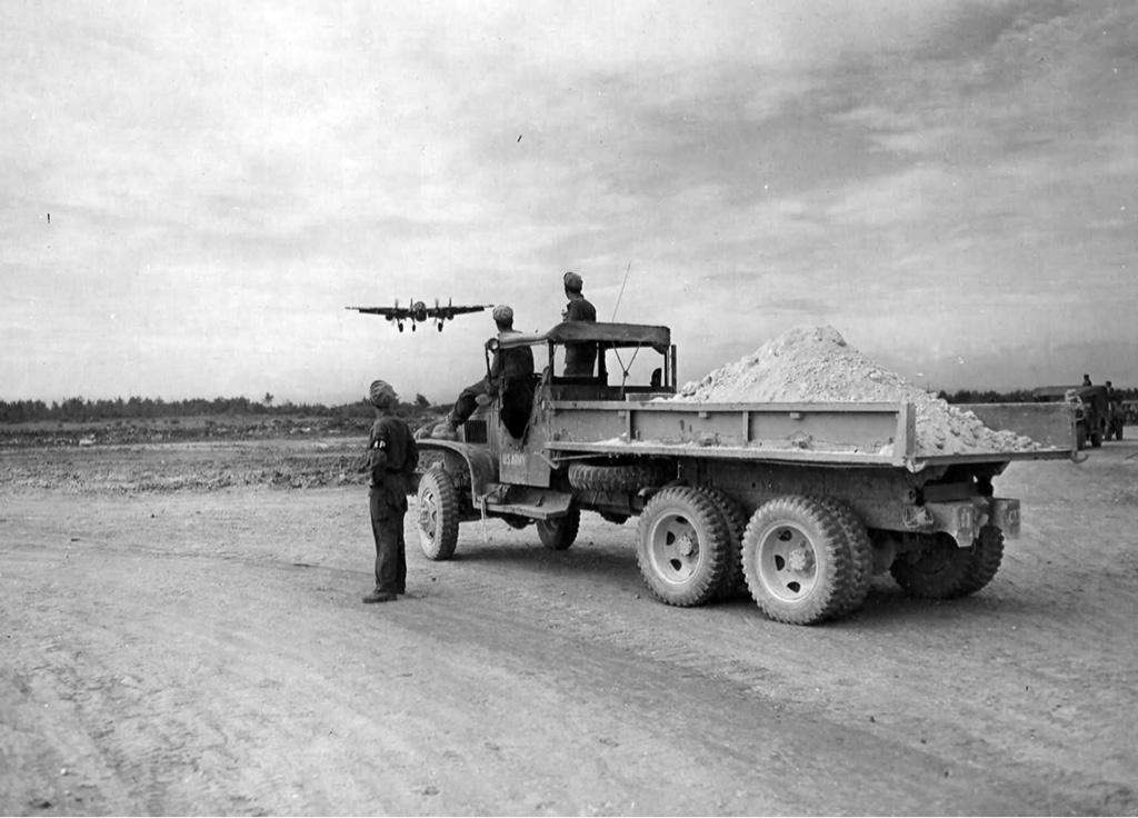 Great Woodwork P-61 Radar Operator Uniform Grouping “The Spook ...