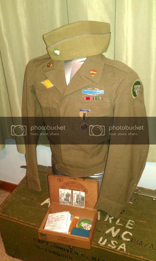 104th Div. 415th Inf. Reg uniform group - GROUPINGS PAGE - U.S ...