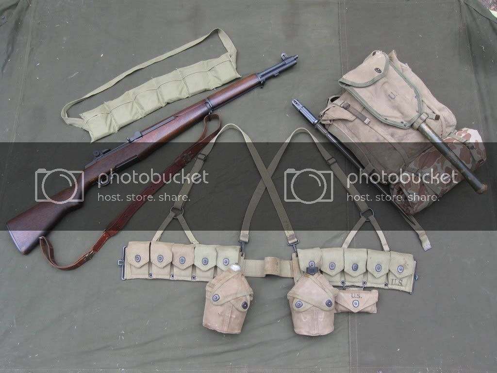 WWII USMC Gear Setups - FIELD & PERSONAL GEAR SECTION - U.S. Militaria ...