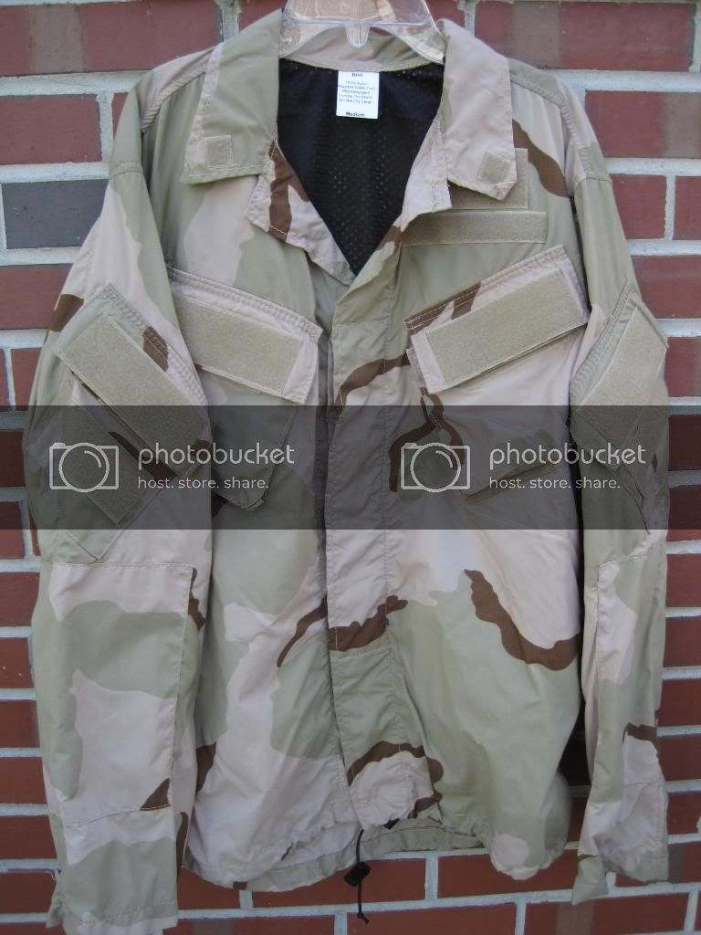 Strange modified DCU top - CAMOUFLAGE UNIFORMS - U.S. Militaria Forum
