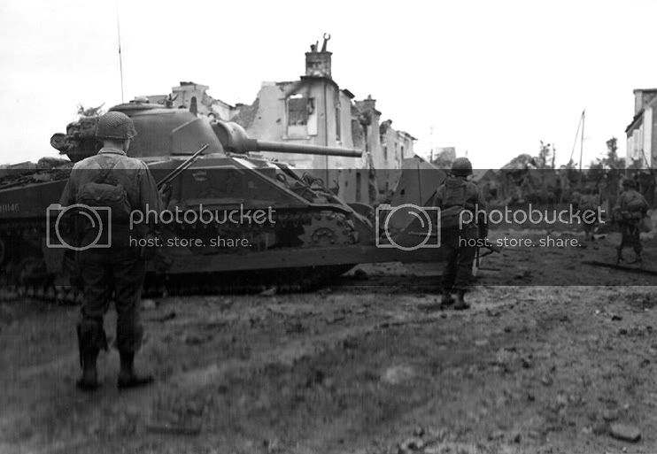 Sherman Tank in Action Photos - MILITARY VEHICLES - U.S. Militaria Forum