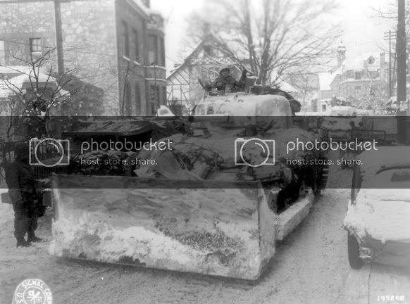 Sherman Tank in Action Photos - MILITARY VEHICLES - U.S. Militaria Forum