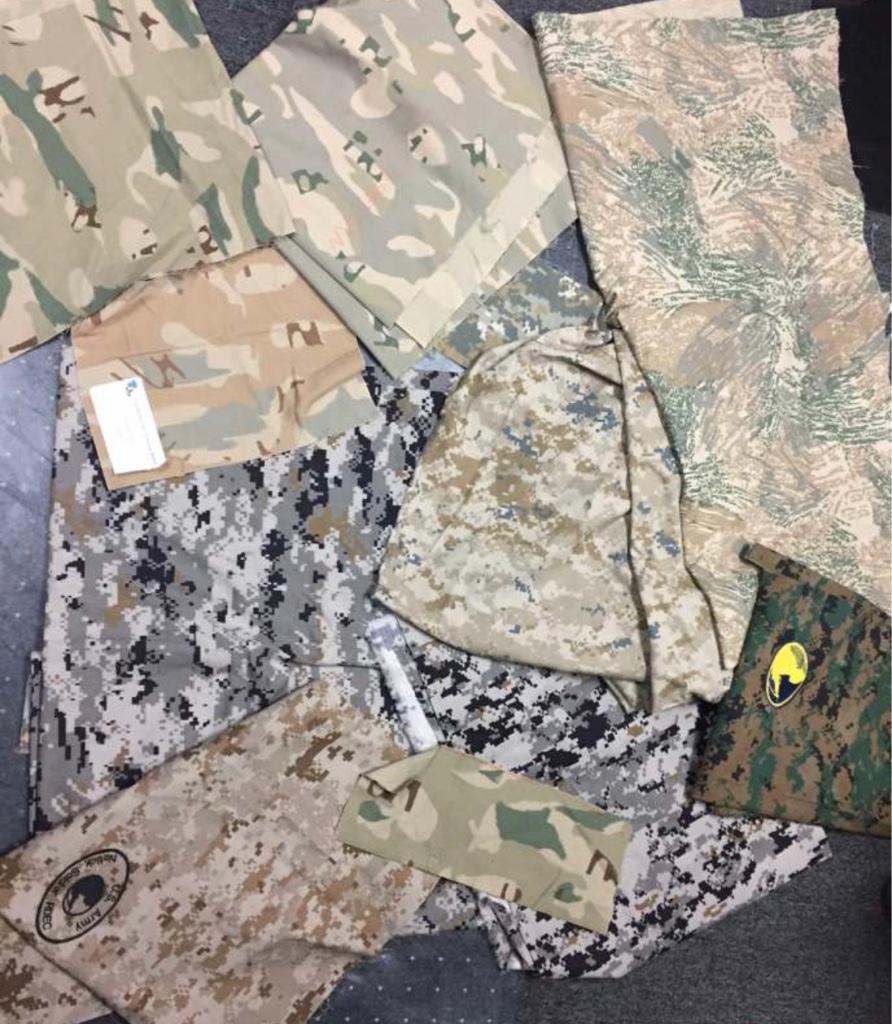 Strange 2-Color Colorway 6-Color Desert Pattern Uniform Photo ...