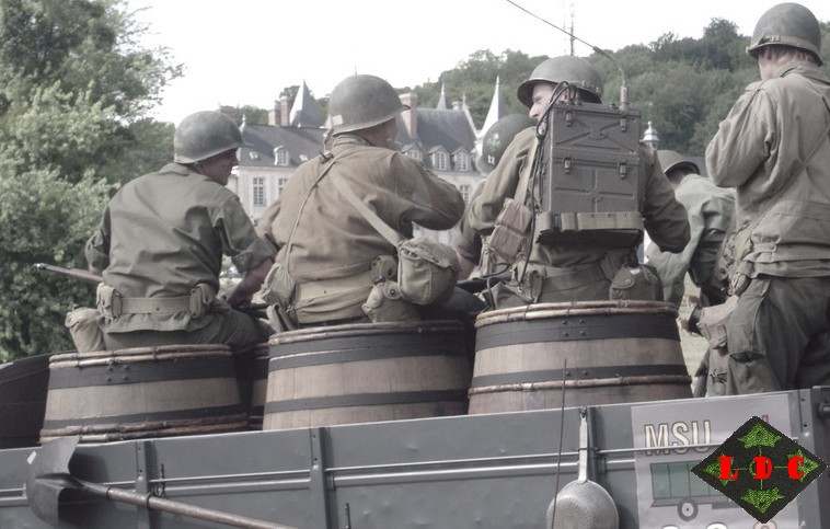 4th Infantry on the way to Paris August 1944 - REENACTING GROUPS ...