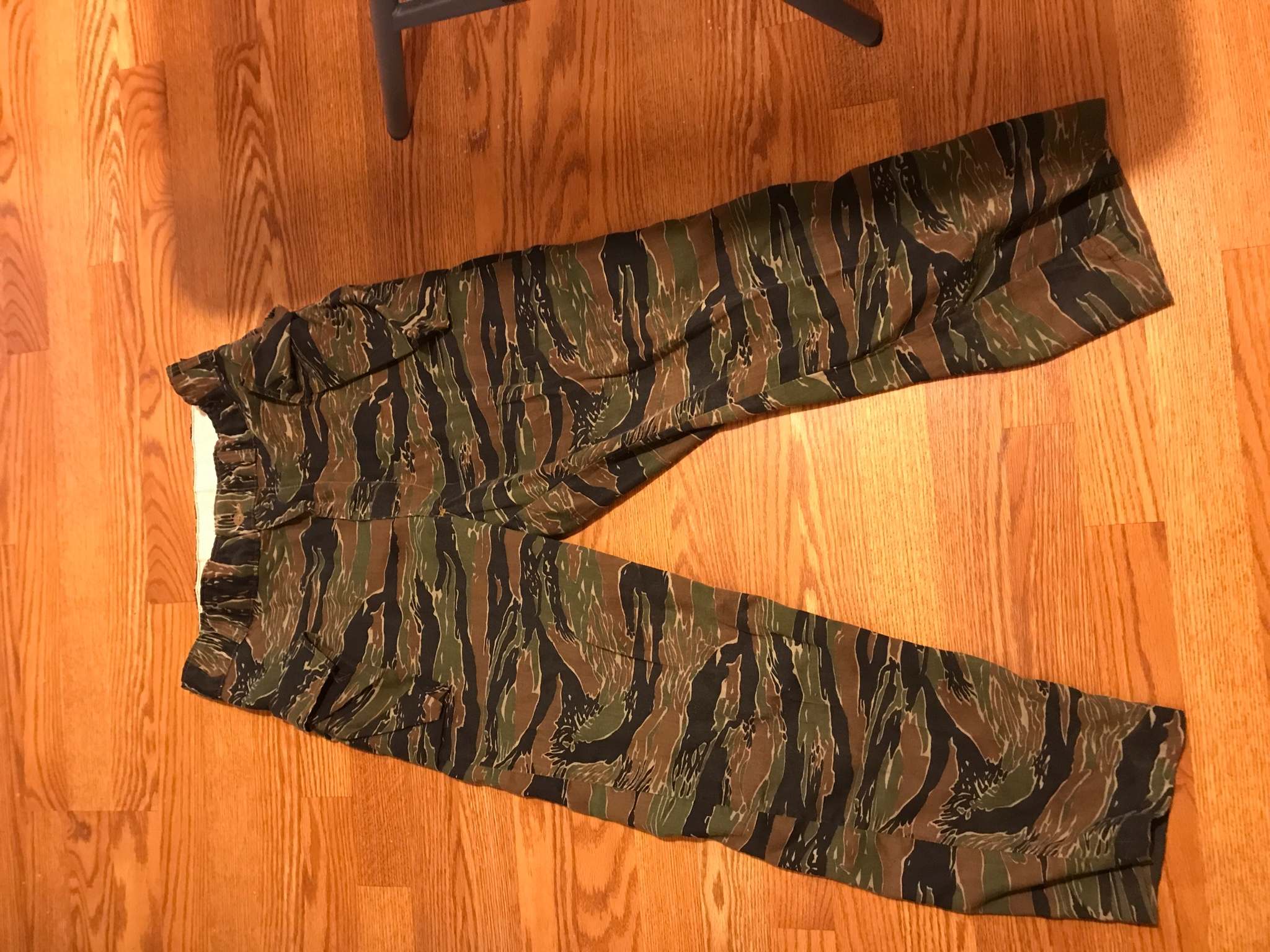 Tailor made Tiger stripe pants? - CAMOUFLAGE UNIFORMS - U.S. Militaria ...
