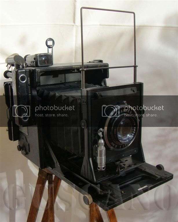 Filmo Automaster 16mm camera - FIELD & PERSONAL GEAR SECTION - U.S ...