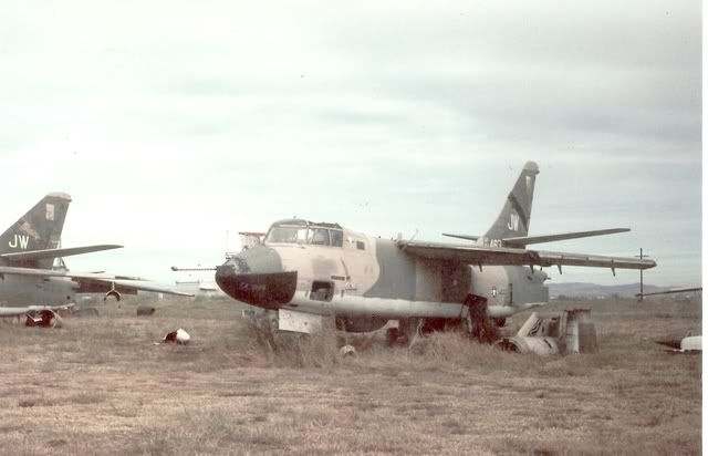 USAF 42nd TEWS and EB-66 100 Mission Patches - AIR FORCE (USAAF IS WITH ...