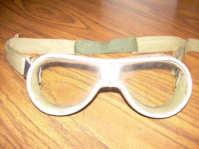B-6 Flight helmet with goggles - UNIFORMS - U.S. Militaria Forum