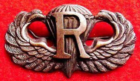 Rigger wing on Wac's - WING BADGES - U.S. Militaria Forum