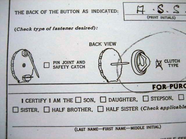 WWII Gold Star Mothers Pin Information - MEDALS & DECORATIONS - U.S ...
