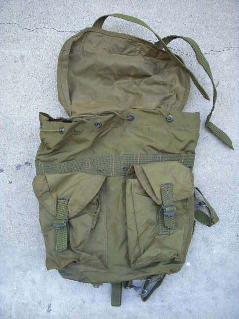 Is this an issue rucksack? - FIELD & PERSONAL GEAR SECTION - U.S ...