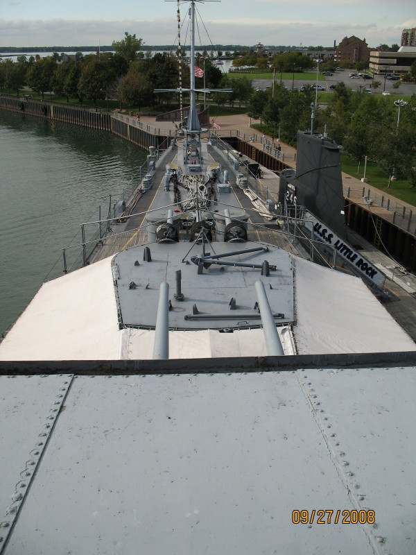 USS Little Rock CG-4, the last WW2 light cruiser - MILITARY SHIPS AND ...