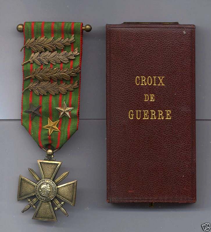 WWI French Croix de Guerre in original issue box - MEDALS & DECORATIONS ...