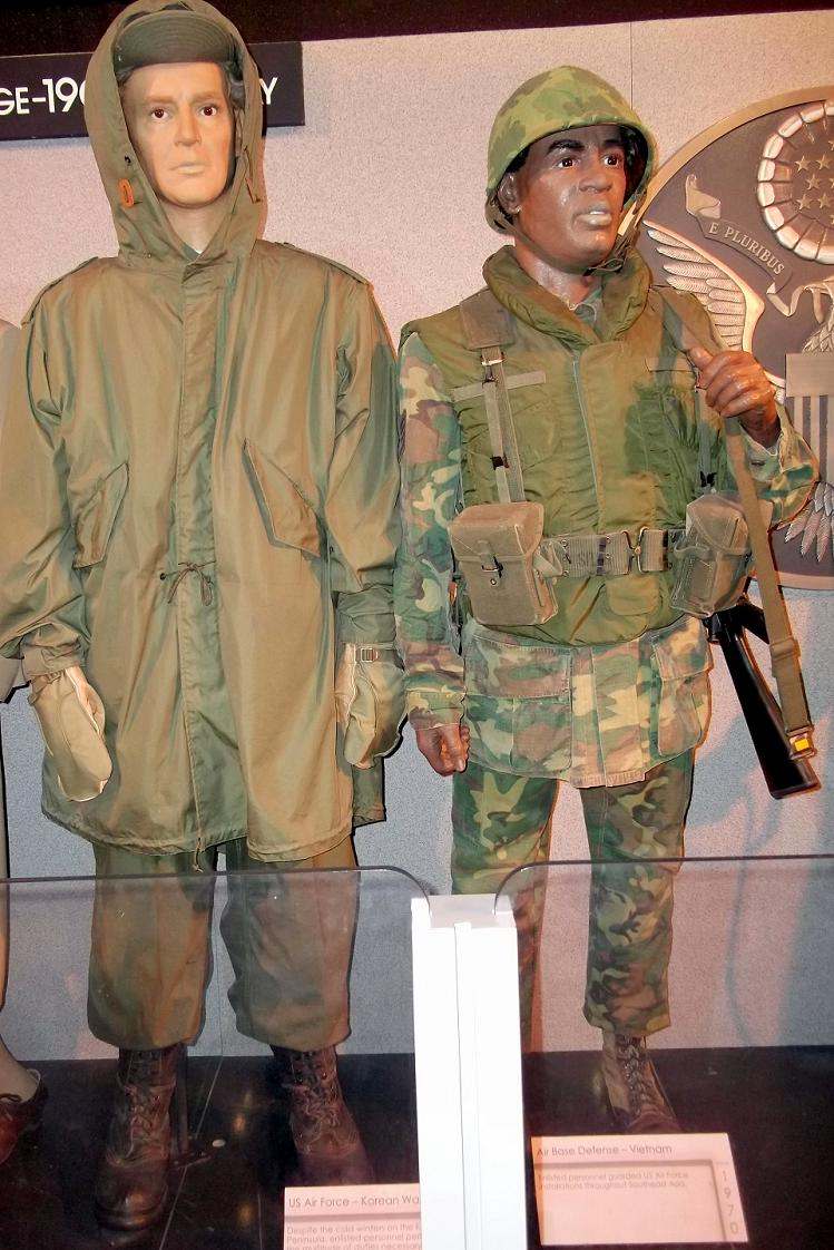 USAF Enlisted Uniform display - UNIFORMS - U.S. Militaria Forum