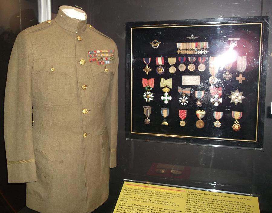 Uniform and medals of General Billy Mitchell - MEDALS & DECORATIONS - U ...