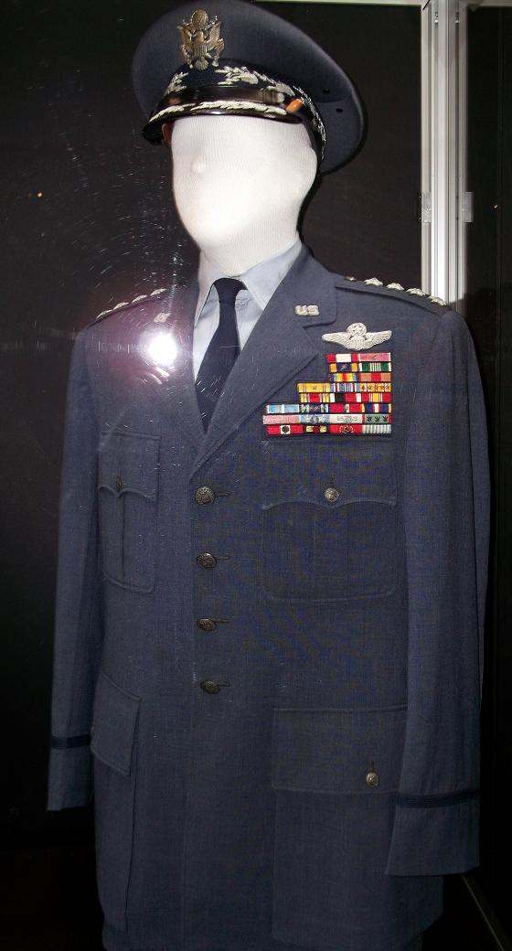Uniform of General Thomas D White, USAF 4th Chief of Staff - UNIFORMS ...