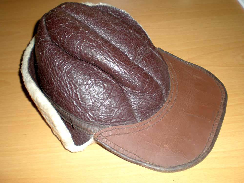 B-2 CAps - FLYING HELMETS AND ACCESSORIES - U.S. Militaria Forum