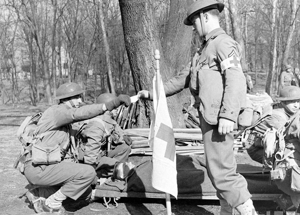 WW2 Medical Department Individual Equipment - MEDICAL CORPS - U.S ...