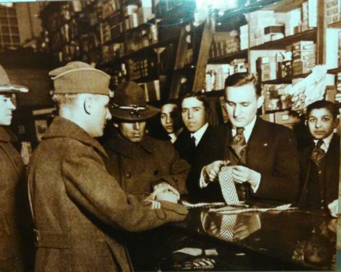 PX and Supply photos - EPHEMERA, PHOTOGRAPHS & MILITARY ARTWORK - U.S ...