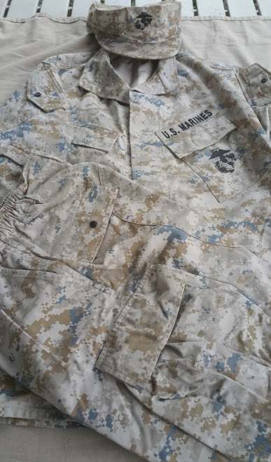 USMC Experimental Desert MARPAT Uniform - CAMOUFLAGE UNIFORMS - U.S ...