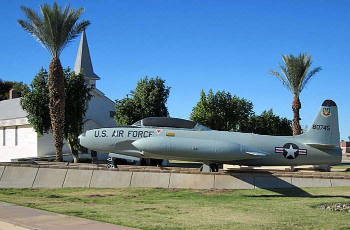 Display Aircraft at Luke AFB, Phoenix Arizona - MUSEUMS, BATTLEFIELDS ...