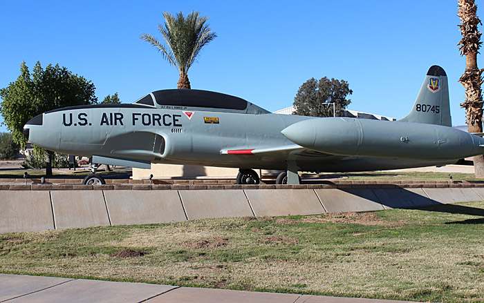 Display Aircraft at Luke AFB, Phoenix Arizona - MUSEUMS, BATTLEFIELDS ...