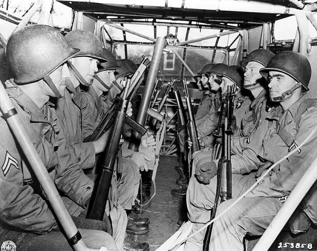 BAR's in Use by Airborne units of WWII (Discussion) - FIREARMS - U.S ...