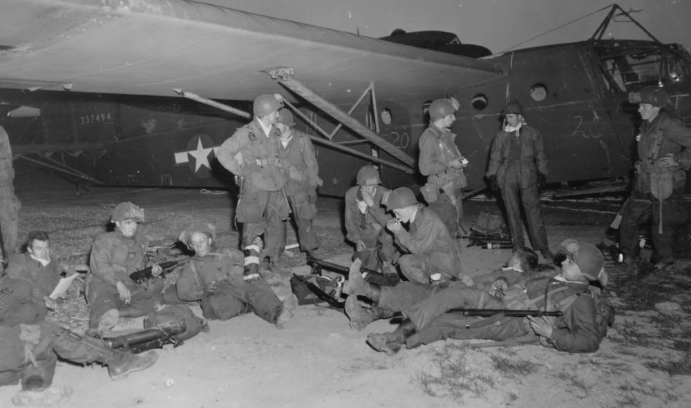 BAR's in Use by Airborne units of WWII (Discussion) - FIREARMS - U.S ...