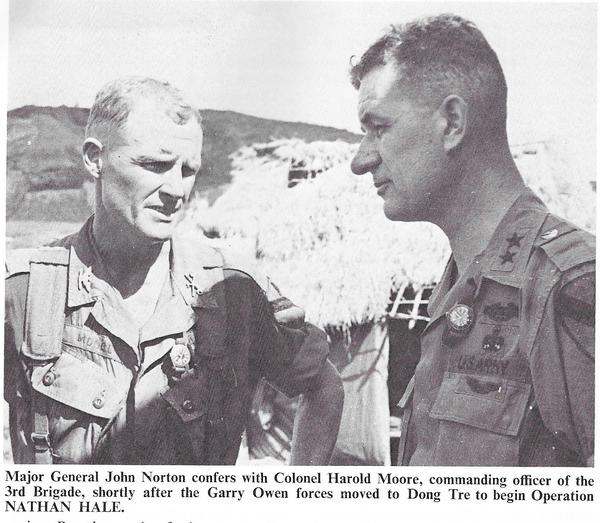 Major General John Norton wearing a tailor made jacket - UNIFORMS - U.S ... Major General John Norton wearing a tailor made jacket - UNIFORMS - U.S ...
