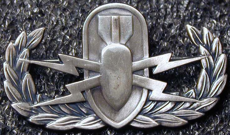 When did the US Army begin wearing the EOD insignia? - ARMY (INCLUDING ...