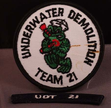 Misc UDT/SEAL insignia. - Page 4 - NAVY, COAST GUARD AND OTHER SEA ...