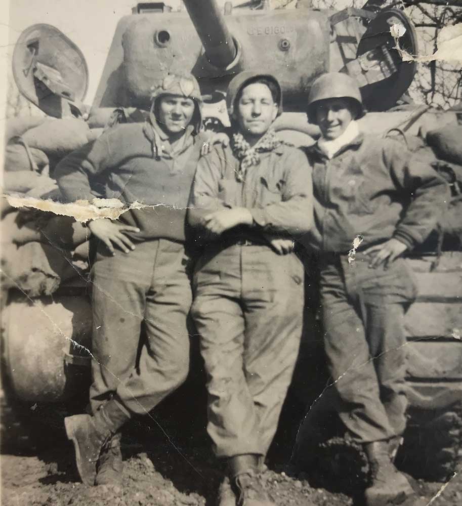 756th Tank Battalion WWII photos and more - GROUPINGS PAGE - U.S ...