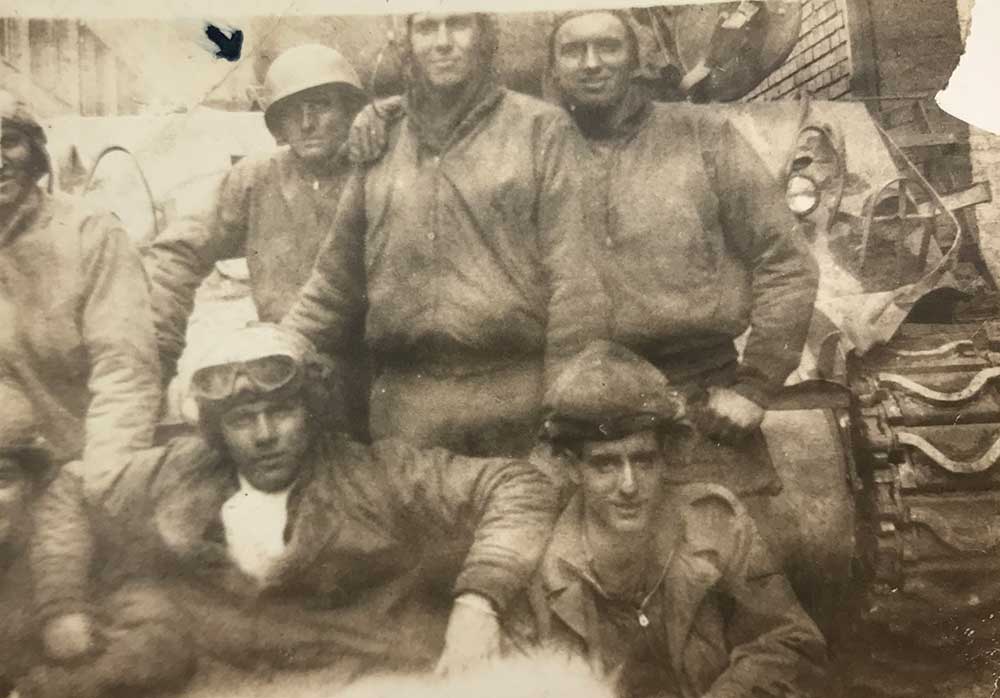 756th Tank Battalion WWII photos and more - GROUPINGS PAGE - U.S ...