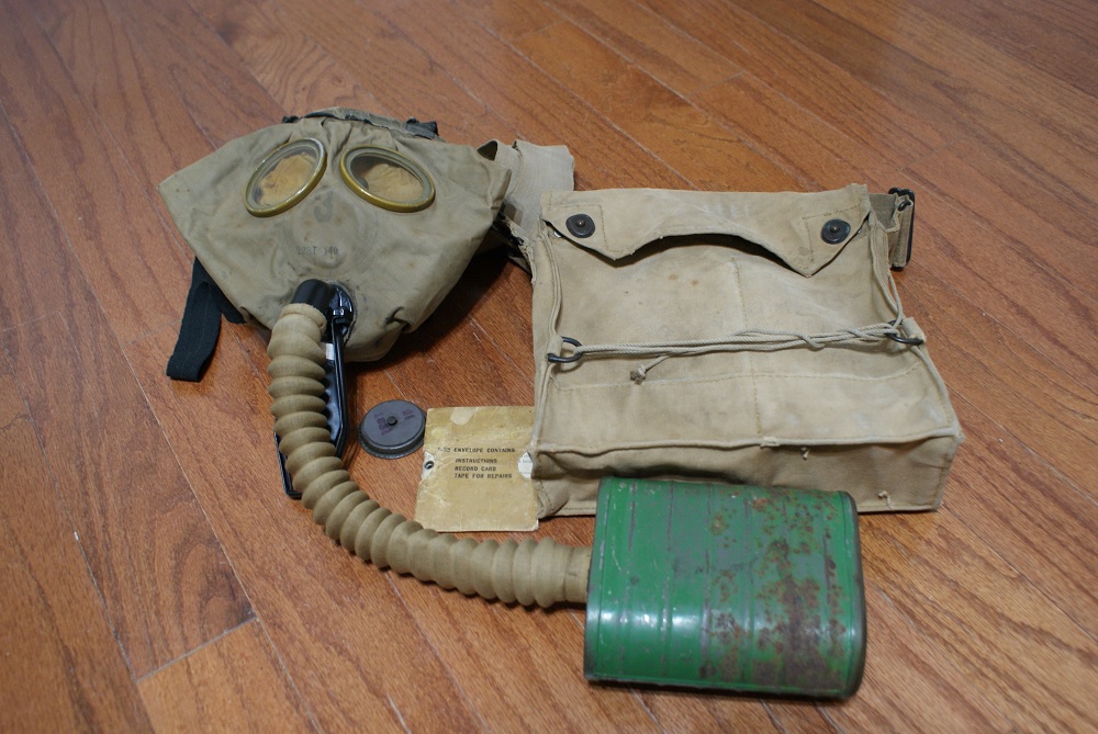 Gas Masks - HELP - FIELD & PERSONAL GEAR SECTION - U.S. Militaria Forum