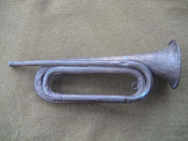 YARD SALE BUGLE FIND WITH A TWIST - FIELD & PERSONAL GEAR SECTION - U.S ...