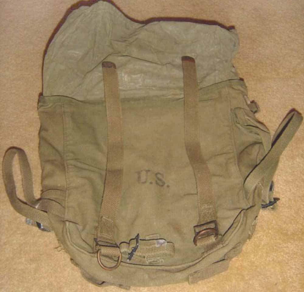 How to assemble the M1944 / 1945 Pack - FIELD & PERSONAL GEAR SECTION ...