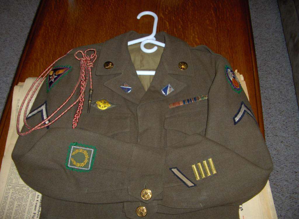 Invasion Arrowhead Question - RIBBON BARS - U.S. Militaria Forum