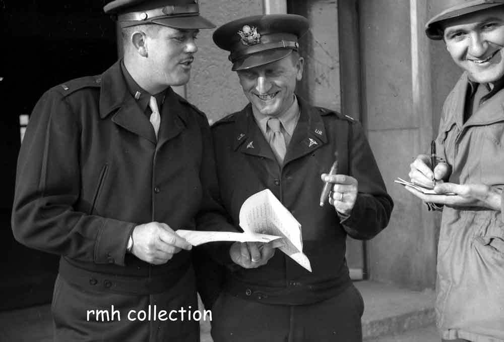 WW2 Officer Pictures - EPHEMERA, PHOTOGRAPHS & MILITARY ARTWORK - U.S ...