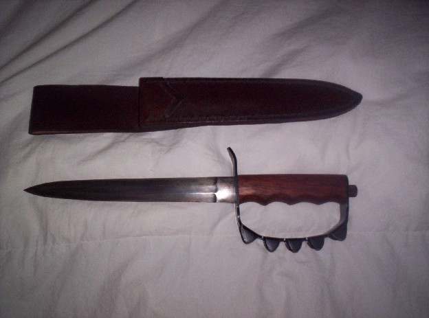 Modern knuckle knives? - EDGED WEAPONS - U.S. Militaria Forum