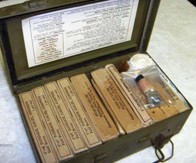 USMC First Aid Kit - MEDICAL CORPS - U.S. Militaria Forum