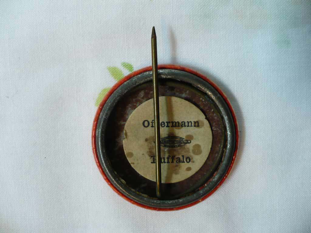 group of unknown pins WWI to WWII - HOMEFRONT & THE WAR EFFORT - U.S ...