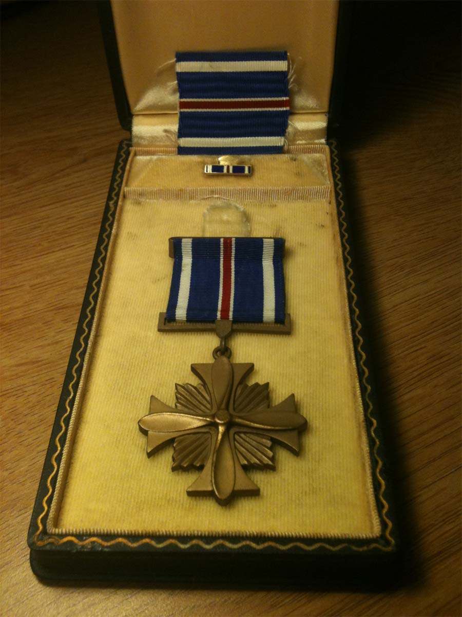 Navy DFC short case price? - MEDALS & DECORATIONS - U.S. Militaria Forum