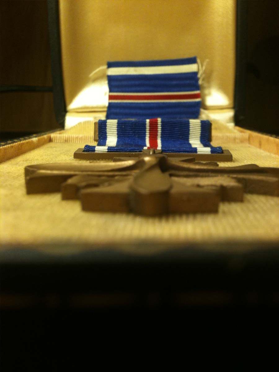 Navy DFC short case price? - MEDALS & DECORATIONS - U.S. Militaria Forum