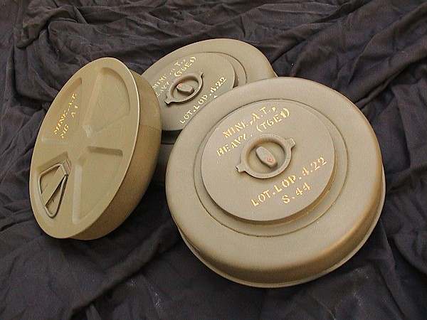 M6 Anti Tank Mines - FIREARMS - U.S. Militaria Forum