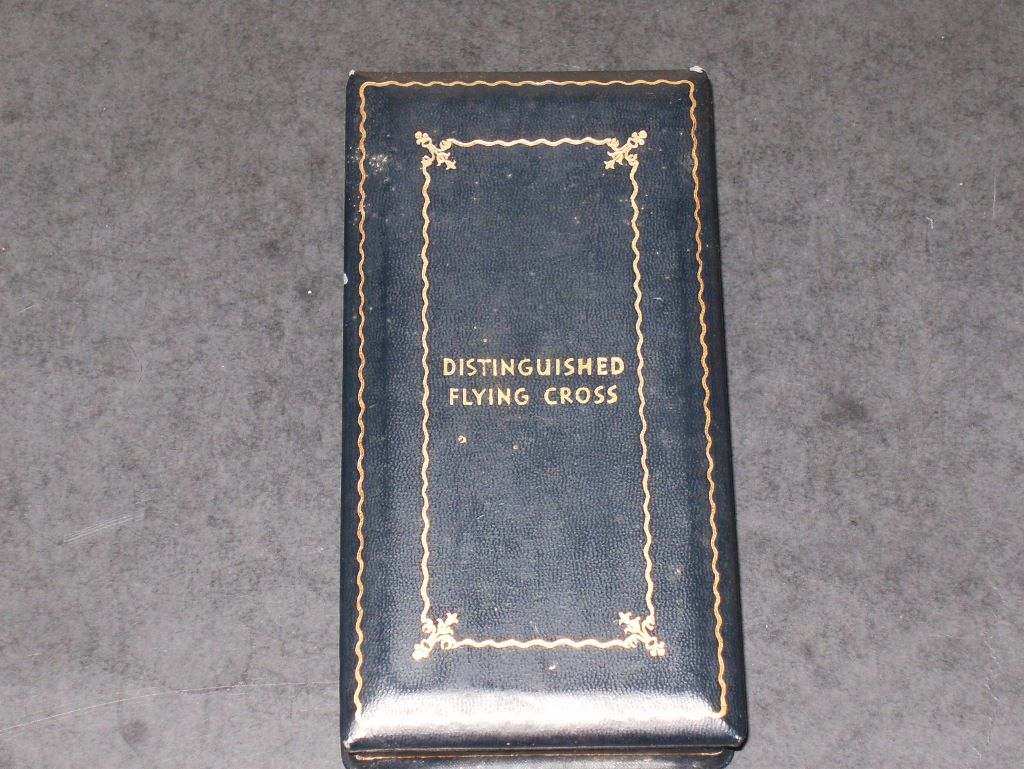 Is this a Navy DFC? - MEDALS & DECORATIONS - U.S. Militaria Forum