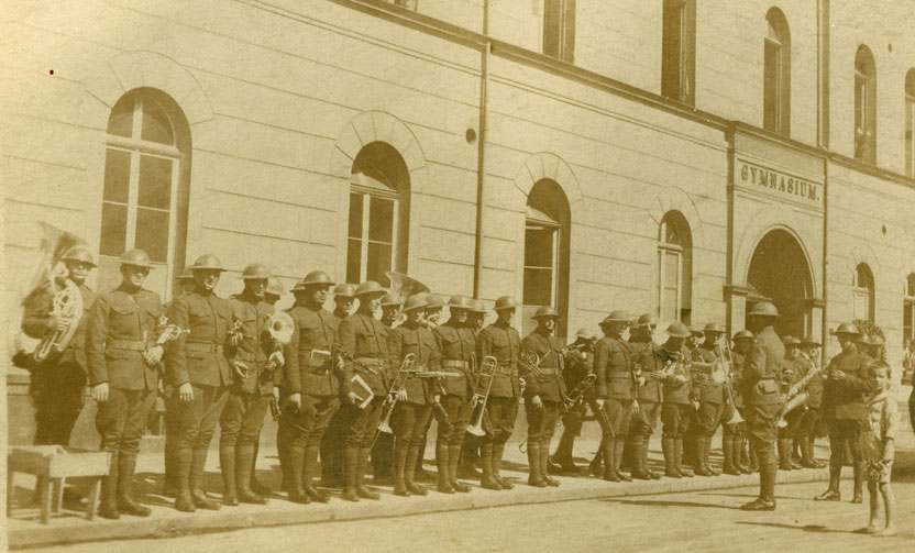 Carrying a Tune...Over there! Photos of WWI Musicians with their ...